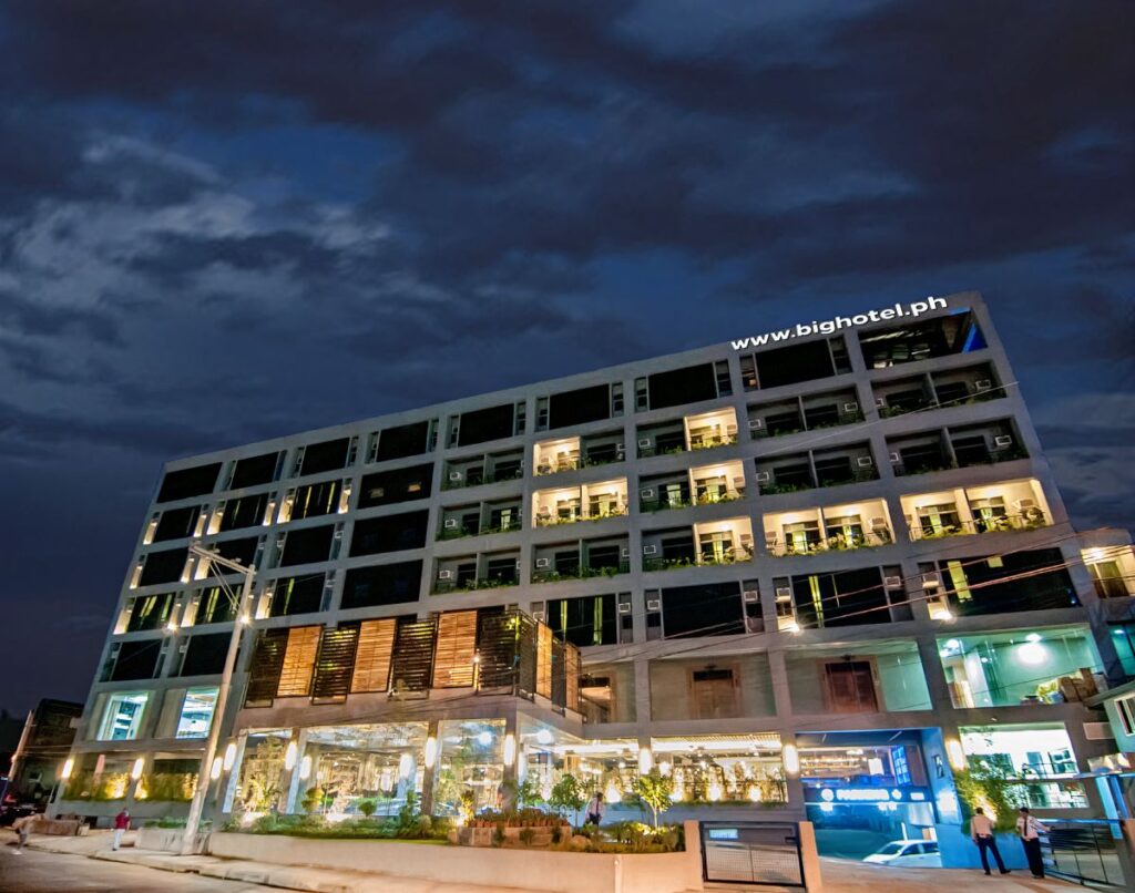 CONTACT US - Travelbee Management Corporation